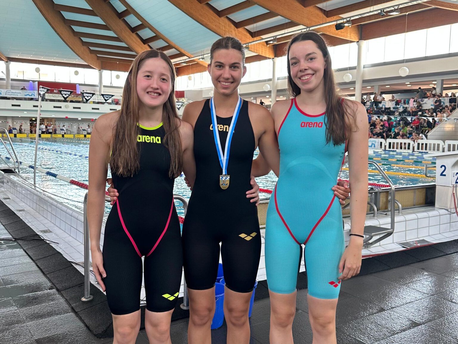 Großer Auftritt für Holzkirchner Schwimmerinnen bei den Bayerischen Jahrgangs-Meisterschaften in ...